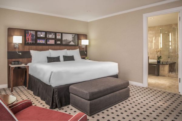 Hotel Rooms & Suites in Philadelphia - Warwick Rittenhouse Square